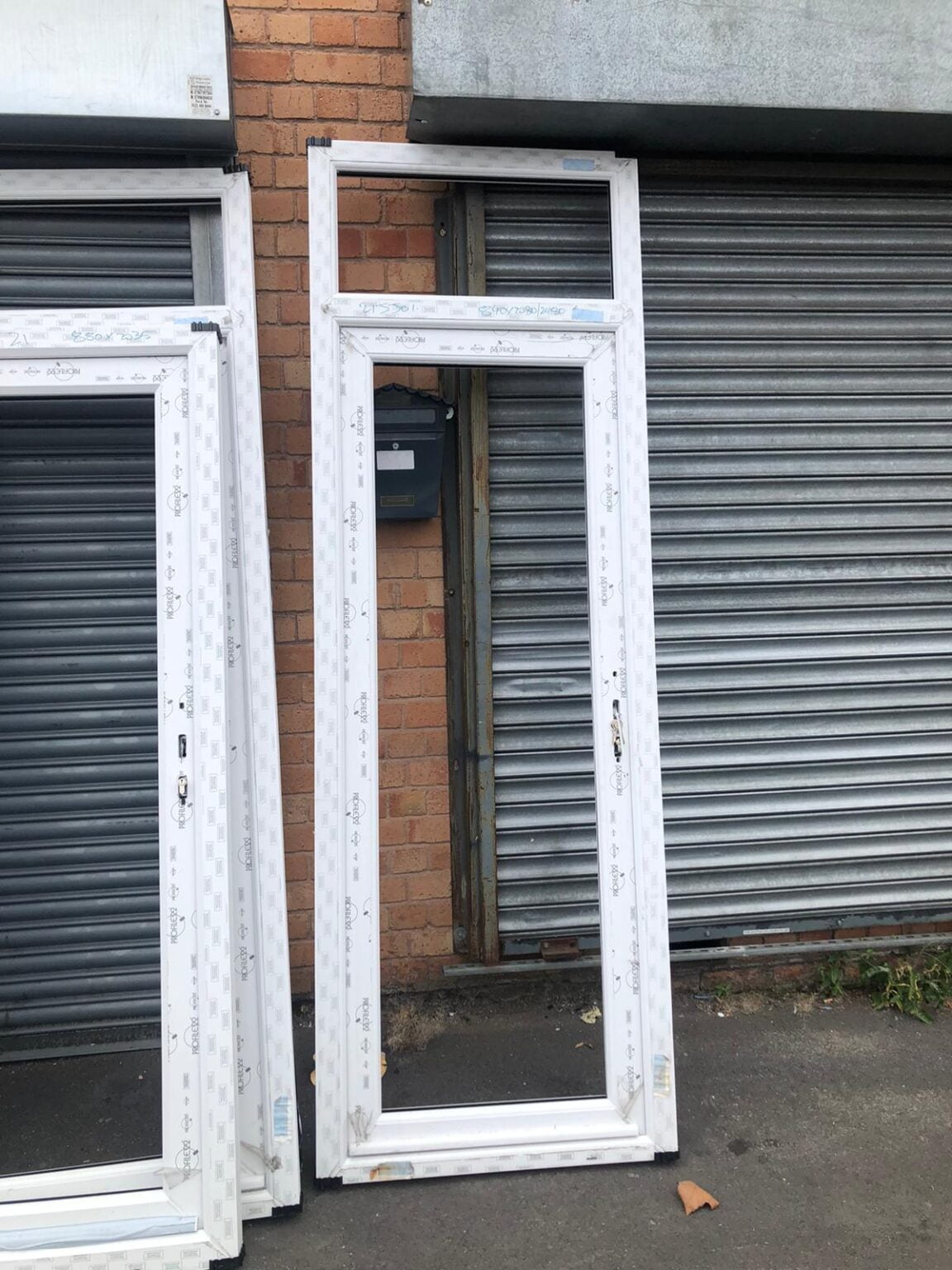uPVC Doors - DOORS 4U - from £199 - UK Delivery and Installation