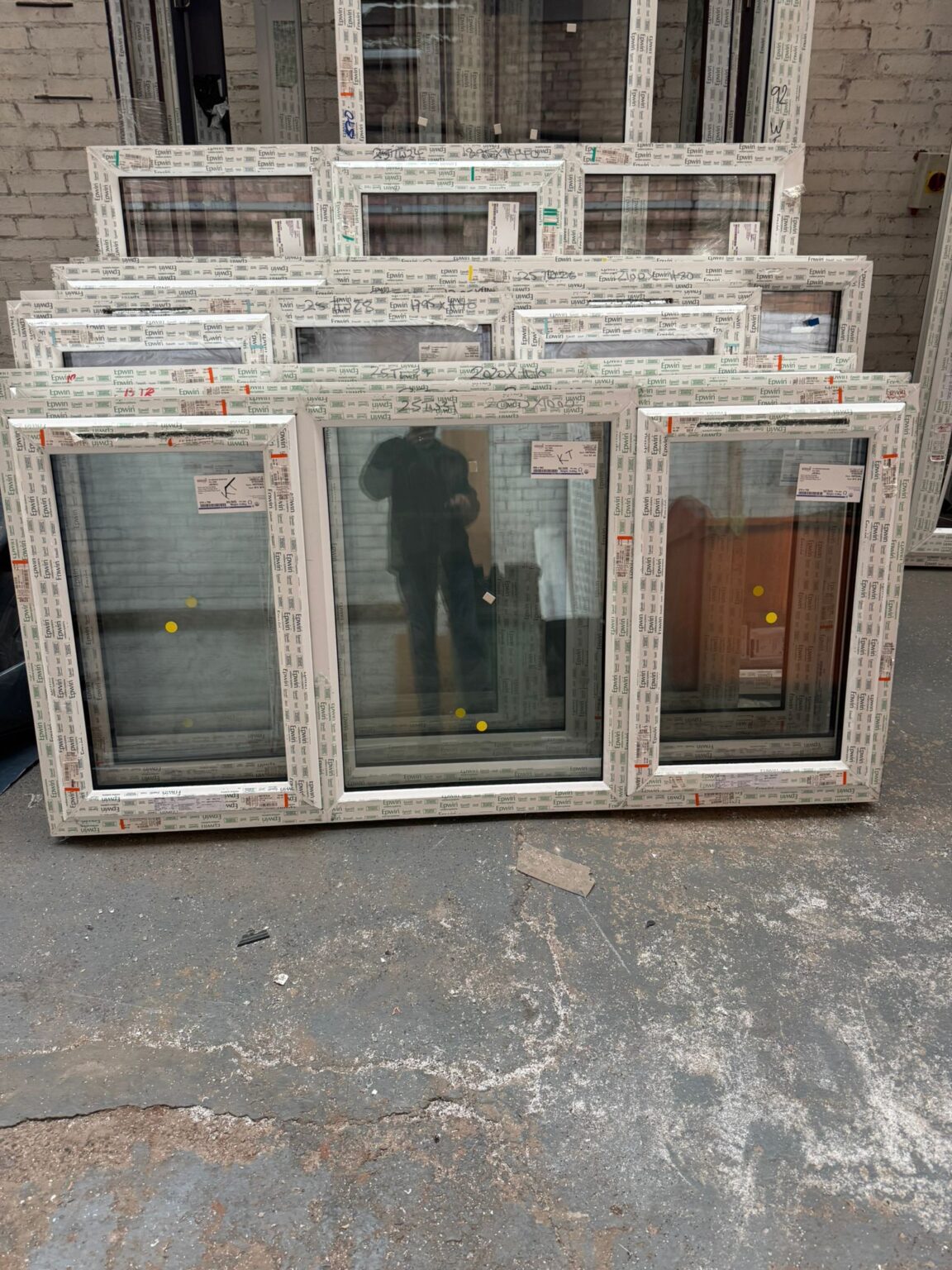 White Upvc Window 2000 X 1000 mm 25TW31 - DOORS 4U